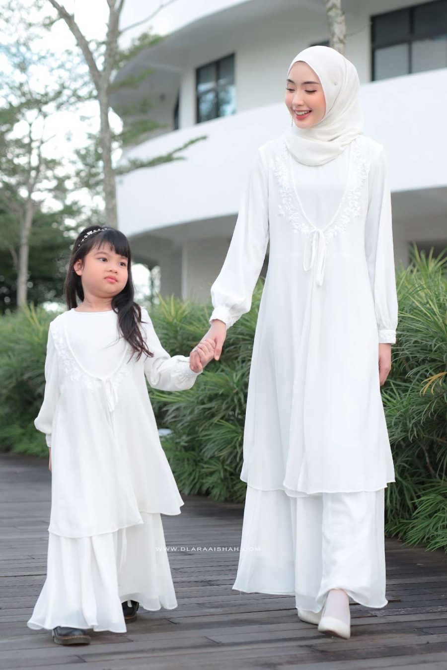 MEDEENA ABAYA KIDS – WHITE – DLARAAISHAH